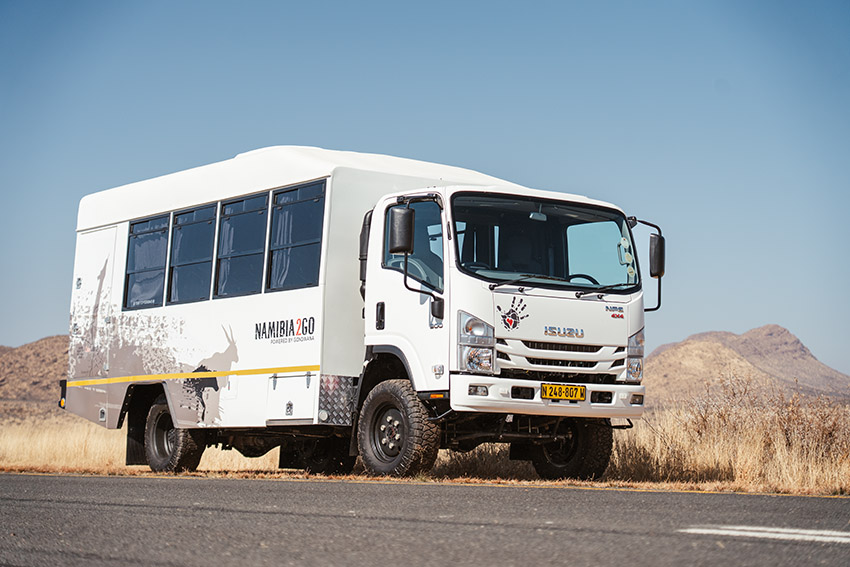 4x4 Isuzu NPS 300 14-Seater - Namibia2Go